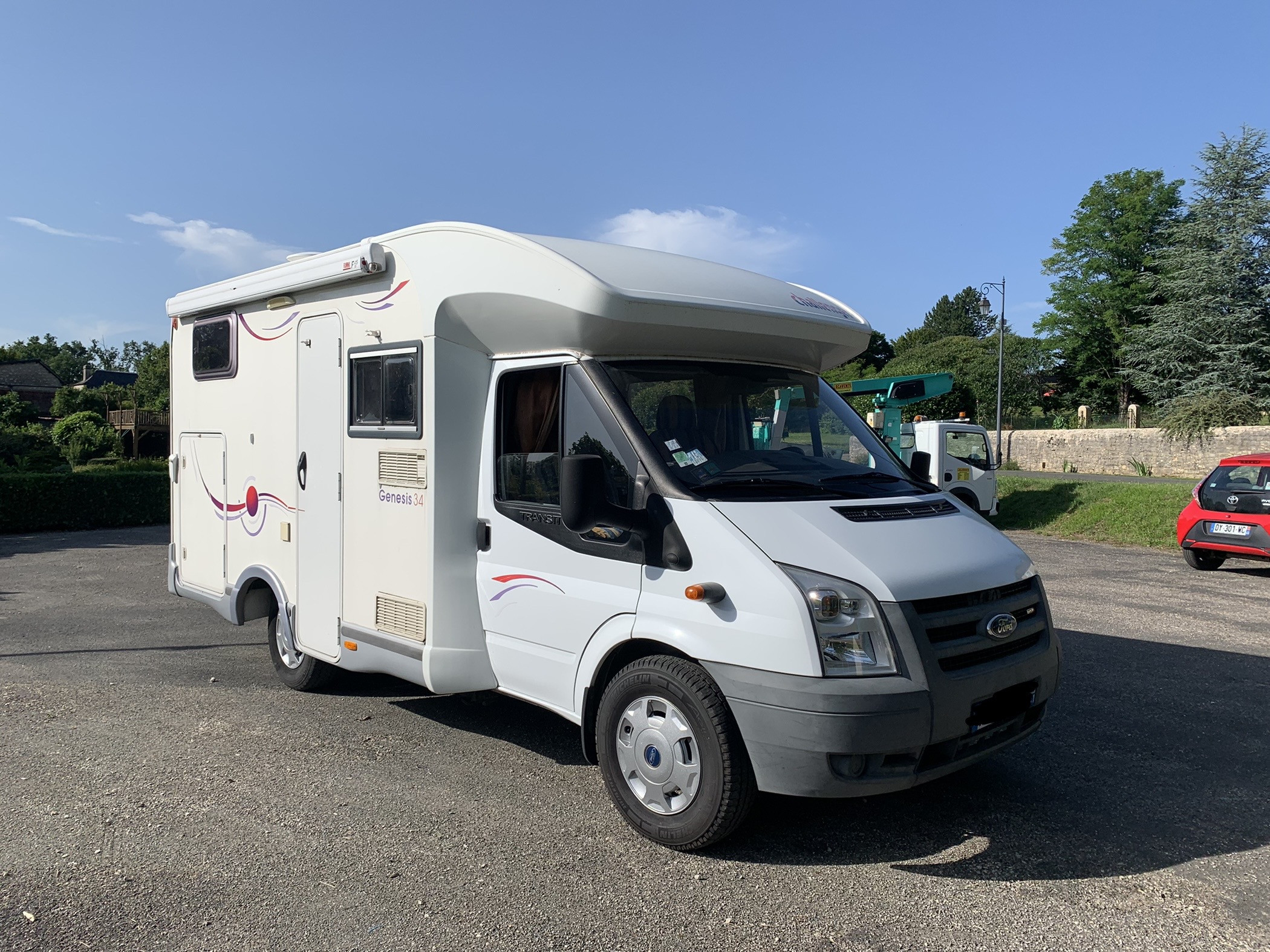 Vente CHALLENGER GENESIS Saint-Pantaléon-de-Larche (19) - Wikicampers