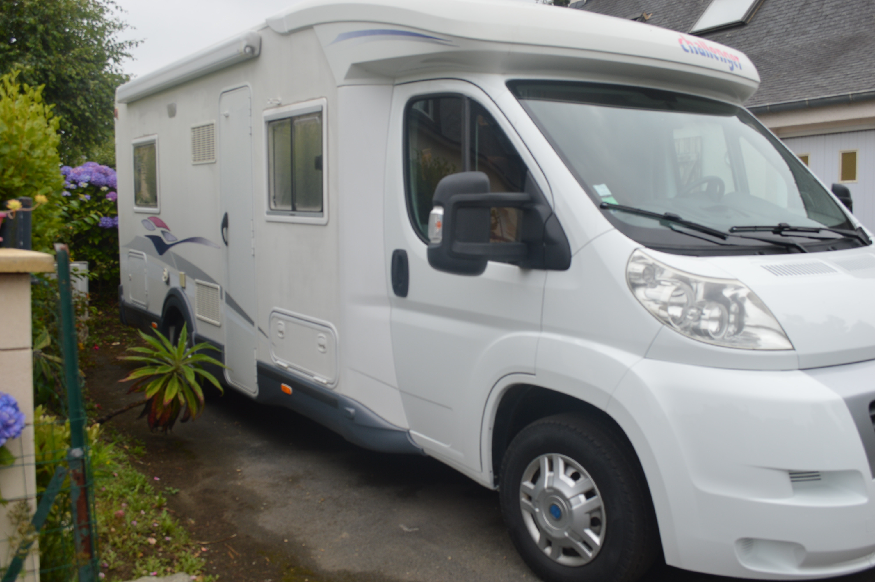 Vente CHALENGER MAGEO 107 Plougasnou, Bretagne (29) - Wikicampers