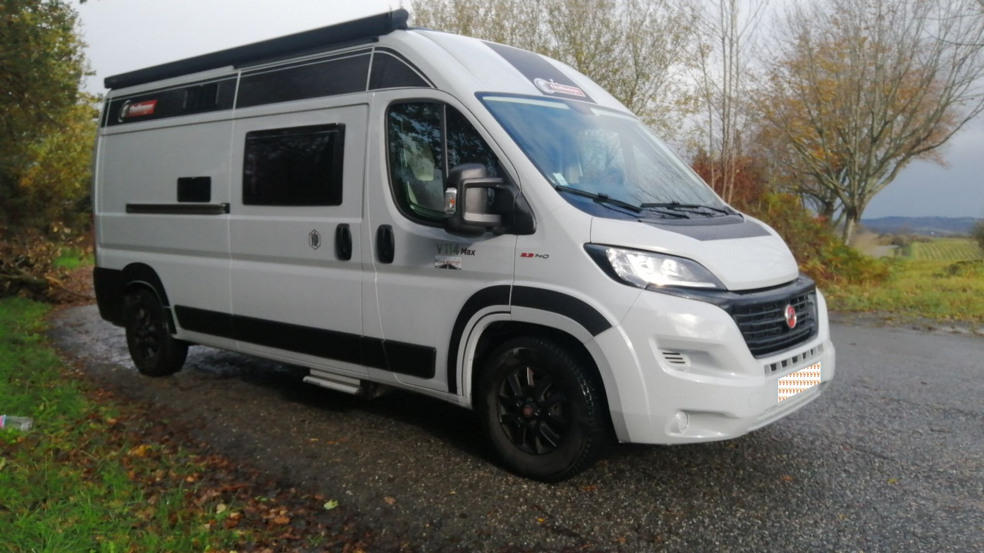 Vente CHALLENGER V114 ROAD EDITION VIP 2.3 140 cv Espelette, Nouvelle ...